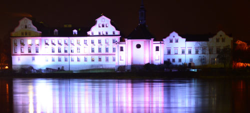 Schloss Neuhaus - Herzlich Willkommen in der Gemeinde Neuhaus a.Inn